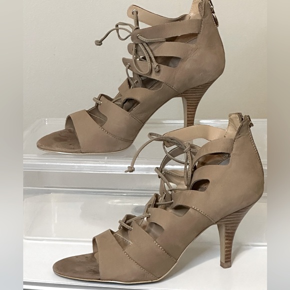 Tahari | Shoes | Tahari Camila Heels | Poshmark
